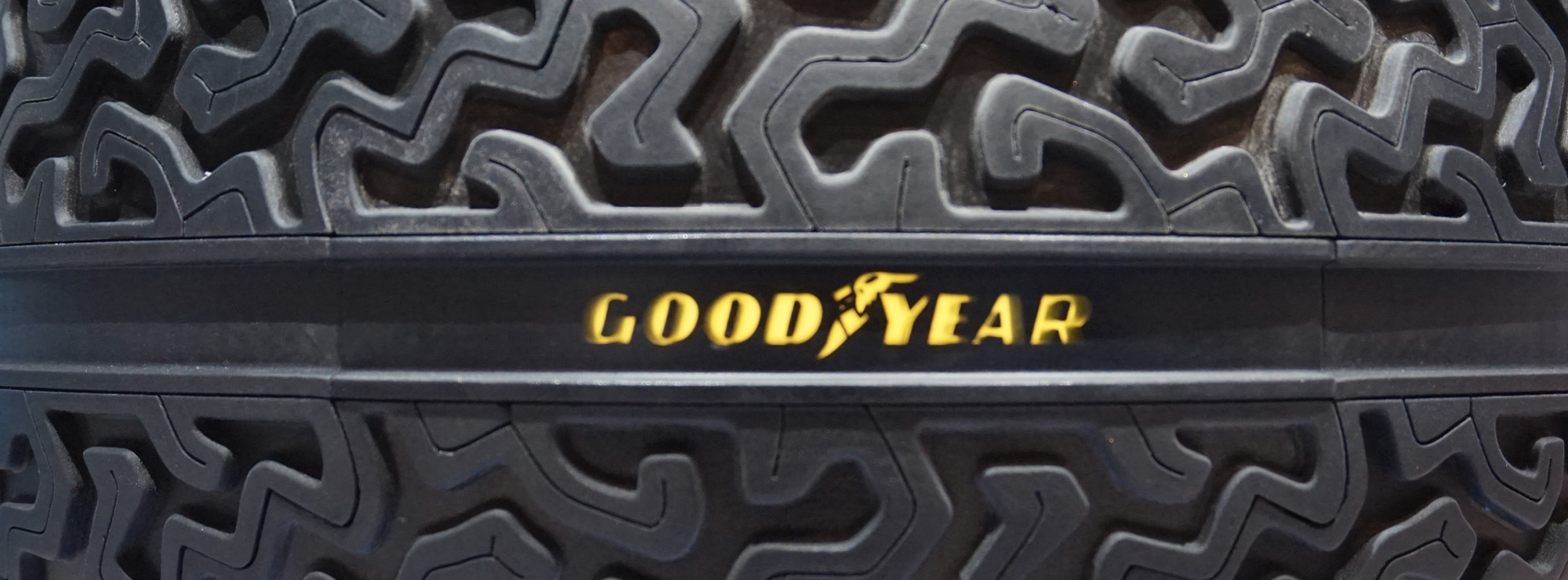 Goodyear unveils smart levitating wheels for autonomous cars - 311 ...