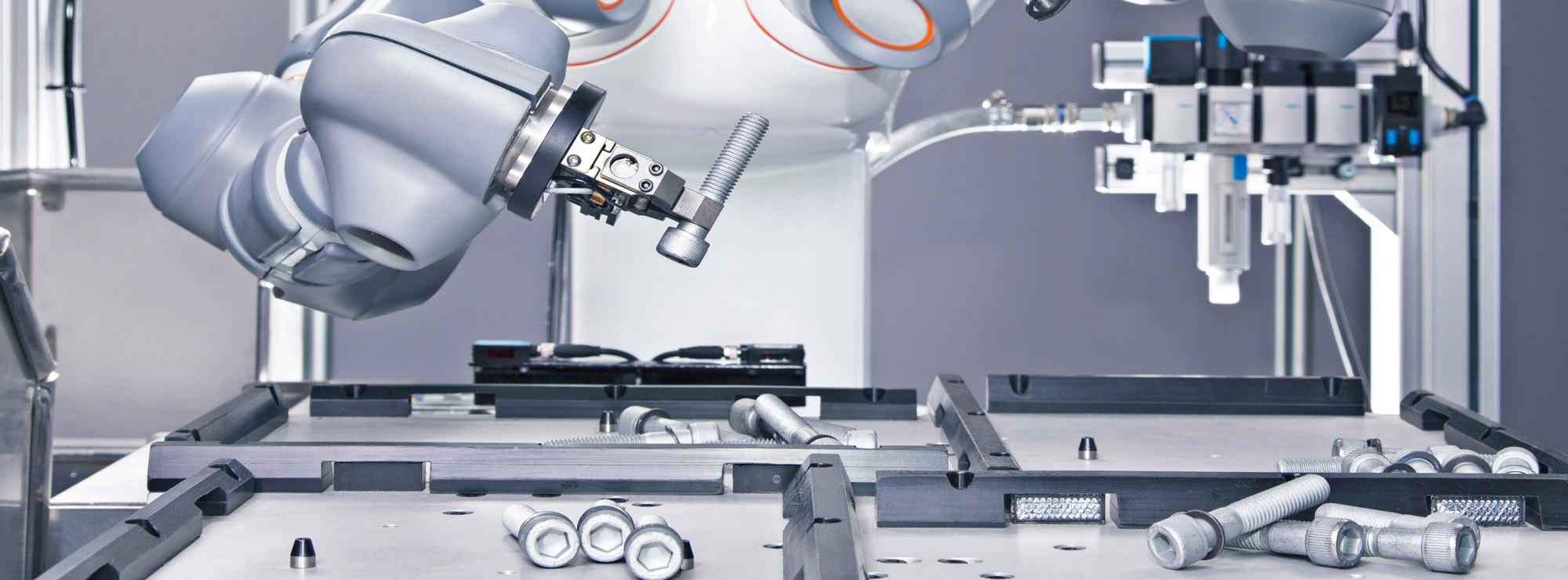 Researchers unveil the first telepathic link between a robot and a ...