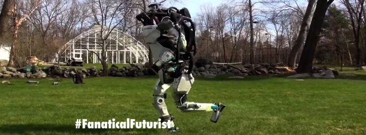 World's most advanced humanoid robot, ATLAS, goes for a run in the park ...